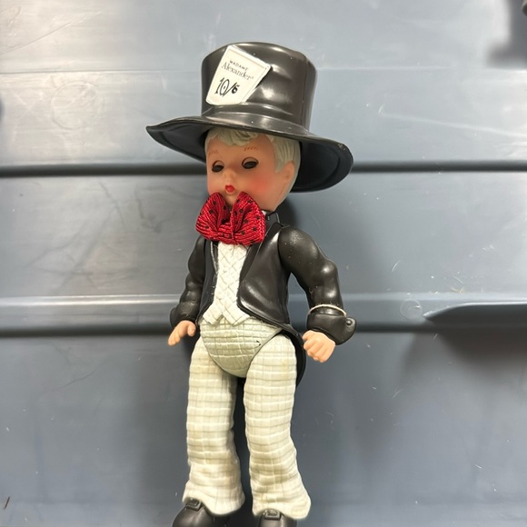 Madame Alexander | Toys | 20 Madame Alexander Mad Hatter Mcdonalds ...